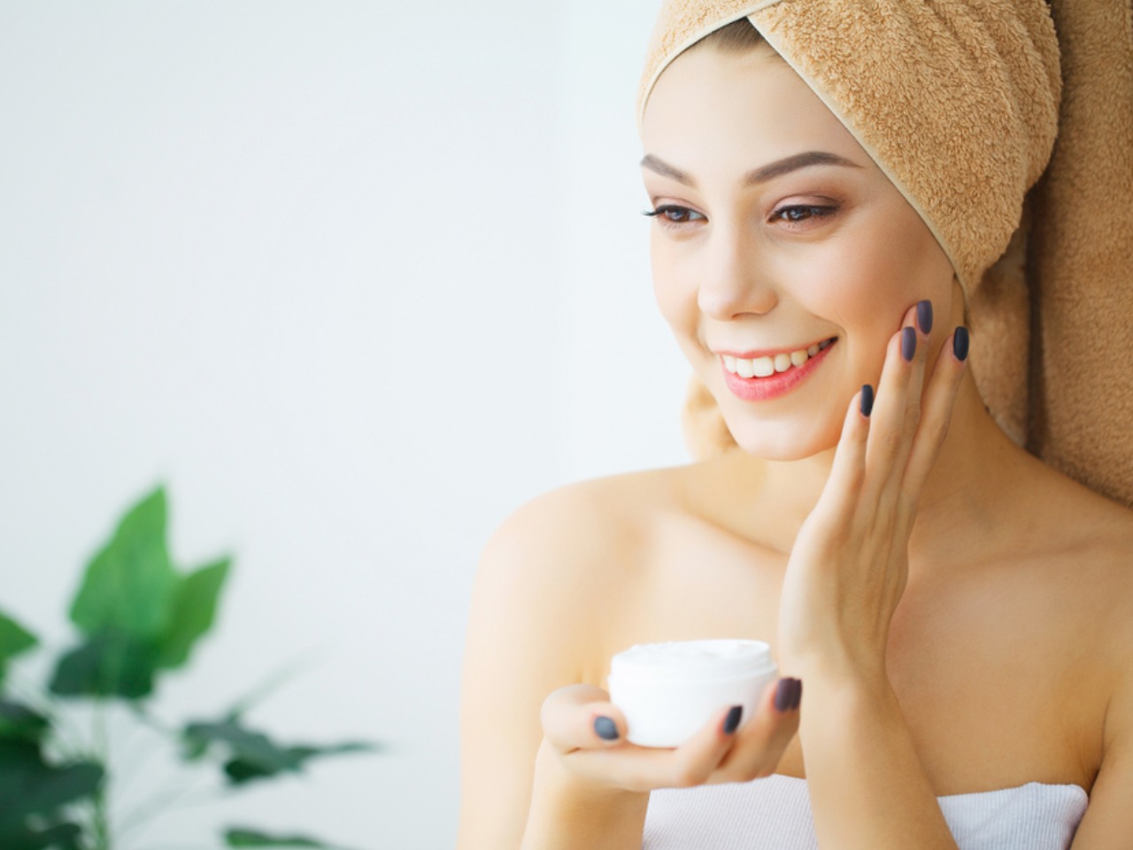 Rekomendasi Produk Kecantikan dengan Kandungan Kafein untuk Atasi ...