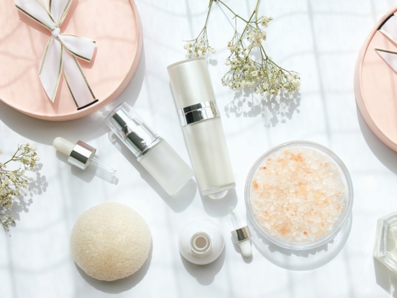 5 Rekomendasi Essence yang Cocok untuk Anda Pemilik Kulit Kombinasi ...