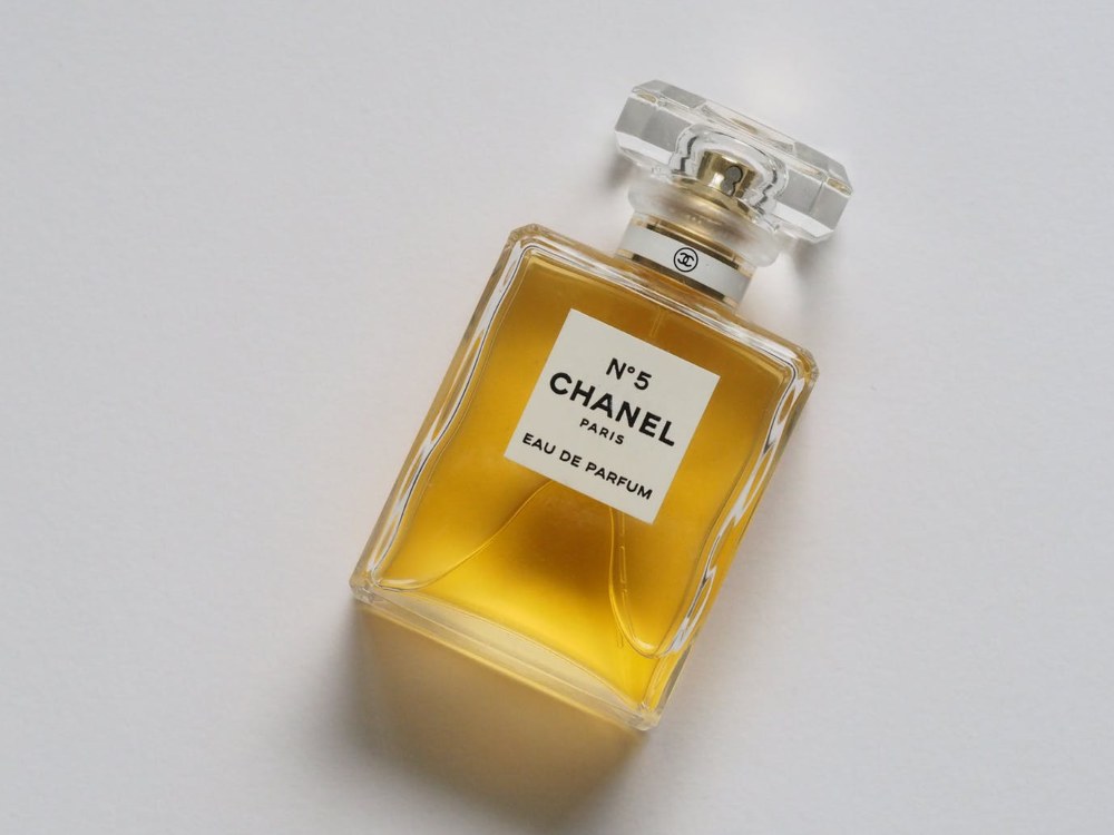 5 Alasan Mengapa Parfum Kerap Dijual dengan Harga yang Mahal - Beauty ...