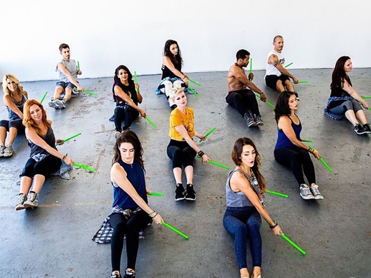 5 Manfaat Pound Fit, Olahraga Kekinian yang Seru untuk Dicoba - Beauty ...