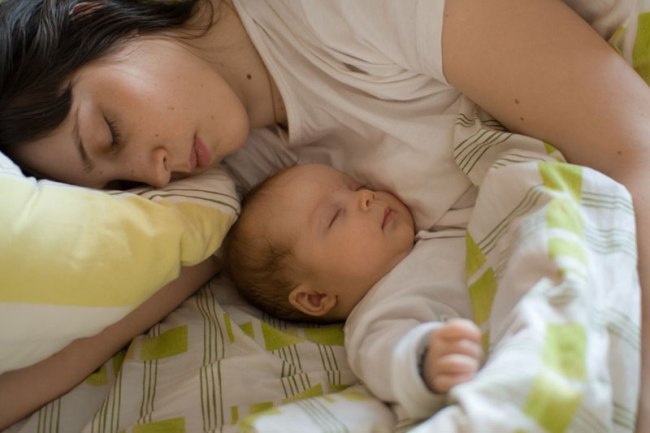 Ini 5 Cara yang Bisa Dilakukan agar Ibu Tidak Kurang Tidur Saat Punya ...